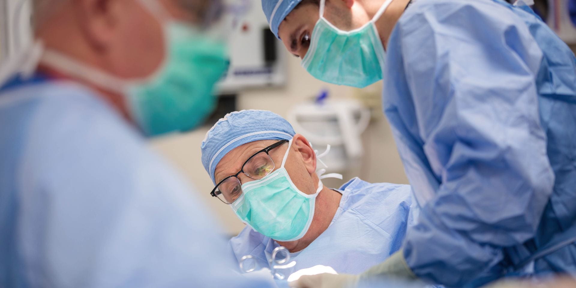 WashU docs among 1st to implant BONEBRIDGE for patients with hearing ...
